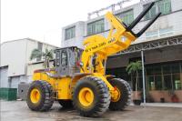 China 20T Quarry Fork Four Wheel Forklift Loader 175KW Weichai Engine Multifunction for sale