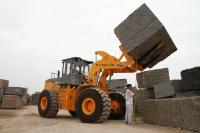 China 23 Ton Granite Wheeled Loading Shovel With Pallet Fork Cross Country Ability for sale