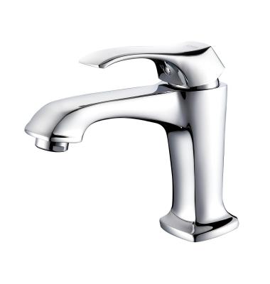China Brass Single Handle Bathroom Sink Faucet Chrome One Hole Lavatory Faucet 0.5-5 Bar for sale