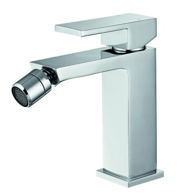 China Single Handle Bidet Faucet with Brass Construction - Chrome Finish, 0.1-0.5 MPa Pressure Range, 5-Year Warranty for sale