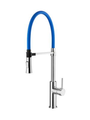 China 2-Spray Mode Kitchen Faucet with Magnetic Docking 360° Swivel 0.1-0.5MPa Pressure Chrome Finish for sale