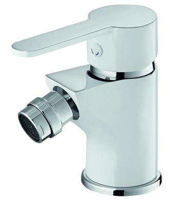 China Contemporary Single Hole Bidet Toilet Tap 360 Degree Swivelling Basin Spray Tap Chrome Brass for sale