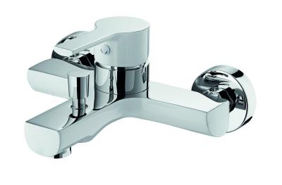China Chrome-Plated Single-Lever Bath Mixer Tap with 35mm Ceramic Cartridge and 15cm Adjustable Mounting for sale