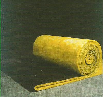 China Sound Absorption Glass Wool Blanket with Black Glass Tissue - 10-48 kg/m³ Density, 25-150 mm Thickness, 121°C Temperature Rating for sale