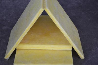 China Fire Proof Glass Wool Sound Insulation Board 96 kg/m³ Density with 0.032 W/mK Thermal Conductivity for sale