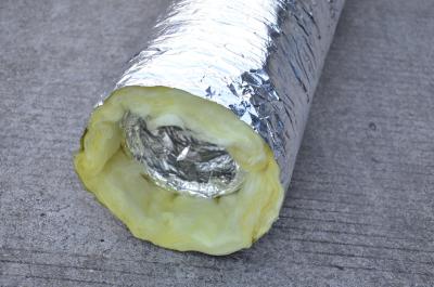 China Foil Faced Glass Wool Insulation Blanket 25mm Thickness 30m Length for Flexible Air Duct Systems for sale