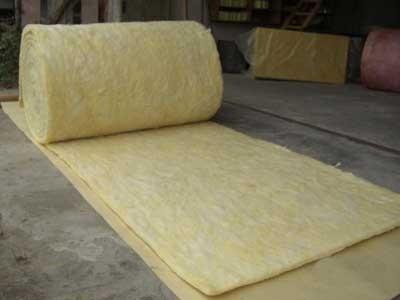 China High Temperature Glass Wool Blanket 20-100mm Thickness 540°C Rating for Power Plant Insulation for sale