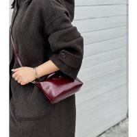 China Top-Grain Oil-Waxed Cowhide genuine leather Small Dumpling Bag women's fashion Handbag Crossbody Bag Clutch Shoulder Bag Waist Bag for sale