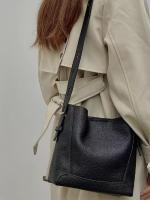 China Women's Top-Grain Full-Grain Cowhide genuine leather Crossbody Bag  Large-capacity Shoulder Bag Tote Bag Crossbody Bag Bucket Bag for sale