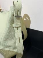China Women's Top-Grain Full-Grain Cowhide genuine leather Crossbody Bag  Large-capacity Shoulder Bag Tote Bag Crossbody Bag Bucket Bag for sale