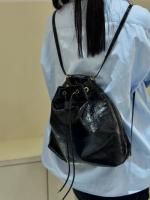 China Top-grain oil-waxed cowhide genuine leather Large-capacity drawstring shoulder bag backpack Duffel Bag Fashion Bags for Women Wholesale backpack Supplier for sale