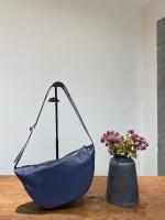 China Top-Grain Oil-Waxed Cowhide Large Capacity Dumpling Bag genuine leather shoulder bag crossbody bag tote bag underarm bag China supplier wholesale for sale