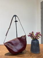 China Top-Grain Oil-Waxed Cowhide Large Capacity Dumpling Bag genuine leather shoulder bag crossbody bag tote bag underarm bag China supplier wholesale for sale