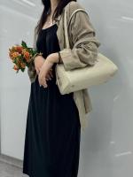 China Women's genuine leather bag Top-Grain Oil-Waxed Cowhide Large Capacity Tote Shoulder Bag underarm bag Minimalist Bag China factory wholesale for sale