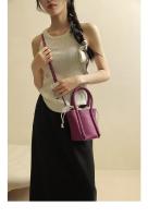 China Women's Genuine leather handbag Top Grain Full-Grain Cowhide Handheld Crossbody Bag Shoulder Bags fashion bag wholesale for sale