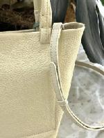 China Top Grain Full-Grain Cowhide Handheld Crossbody Bag genuine leather bag China factory wholesale women's fashion handbag shoulder crossbody bag Bucket Bag for sale