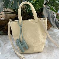 China Top Grain Full-Grain Cowhide Handheld Crossbody Bag genuine leather bag China factory wholesale women's fashion handbag shoulder crossbody bag Bucket Bag for sale