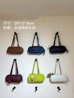 China Women's genuine leather Top-Grain Cowhide Natural Crease Shoulder Bag underarm bag Baguette Bag China manufacturer wholesale for sale