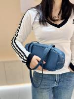 China Women's genuine leather Top-Grain Cowhide Natural Crease Shoulder Bag underarm bag Baguette Bag China manufacturer wholesale for sale