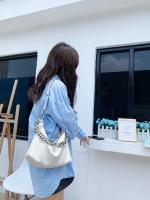 China Top-Grain Cowhide Natural Crease Chain Shoulder  Crossbody  bag genuine leather handbag China manufacturer wholesale underarm bag for sale