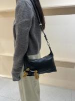 China Top-Grain Cowhide Natural Crease Chain Shoulder  Crossbody  bag genuine leather handbag China manufacturer wholesale underarm bag for sale
