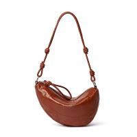 China Top-Grain Oil-Waxed Cowhide Cloud-Shaped Dumpling Bag  Fashion Bags for Women genuine leather shoulder bag crossbody bag underarm bag wholesale for sale