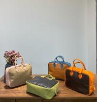 China Vegetable-Tanned Leather with Sheep Tendon Velvet Block Bag Panelled Briefcase Handbag Work Bag Crossbody Bag Shoulder Bag for sale
