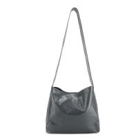 China Minimalist Genuine leather bag Top-Grain Oil-Waxed Cowhide Large Capacity Crossbody Bag shoulder bag Tote Bag China supplier wholesale for sale