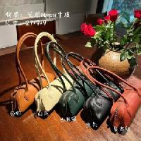China Minimalist women's genuine leather handbag Bag Top-grain Napa cowhide Leather shoulder small Boat Bag underarm bag shoulder bag supplier for sale