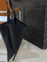 China Men & women's genuine leather tote bag Top-grain cowhide color-blocking wide-strap single-shoulder tote bag (unisex) big shoulder bag underarm bag China supplier wholesale for sale
