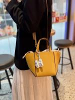 China Women's genuine leather handbag work bag Top-grain Napa Cowhide Transformable Handbag  Crossbody Bag shoulder bag China supplier wholesale for sale