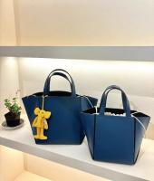 China Top-grain Napa Cowhide Transformable Handbag Bag Women's fashion genuine leather handbag shoulder bag crossbody bag China supplier wholesale for sale