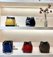 China Women's genuine leather shoulder crossbody bag Shoe Material Frosted Leather Patchwork Waxed Cowhide Bucket Bag fashion bag China supplier wholesale for sale