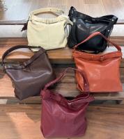 China Genuine leather bag Top-Grain Oil-Waxed Cowhid Large Capacity Belt Tote Bag  shoulder bag OEM Bag Manufacturer Wholesale Handbags Supplier for sale