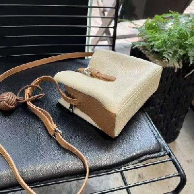 China Top-Grain Full-Grain Cowhide Crossbody Bag women's Mini genuine leather shoulder bag cell phone bag mobile phone bag China OEM factory wholesale for sale