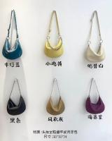 China Genuine Leather Bags Top-grain Full-grain Cowhide Crescent Bag Minimalist Bag Crossbody Bags Shoulder Bags Fashion Bags for Women Wholesale Handbags Supplier for sale