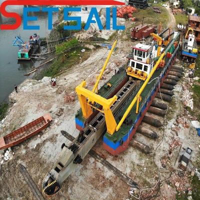 China Cutter Suction Dredging Equipment with Long Discharge Distance and Customized Design for sale