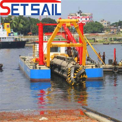 China 32inch 7500m3 Cutter Suction Sand Dredger with Underwater Pump at 50m Total Length for sale