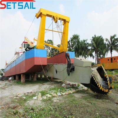 China Weichai Diesel Engine 26 Inch Cutter Suction Dredger Maximum Dredging Depth 20 Meter for sale