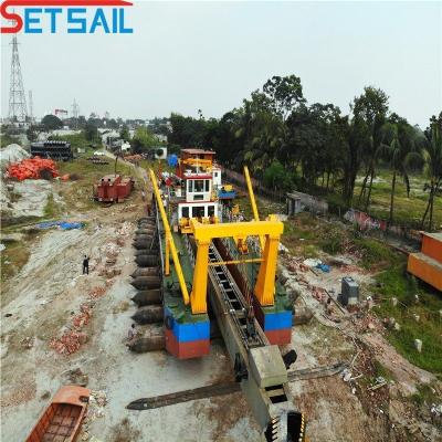 China 700 M3 Capacity Hydraulic Cutter Head Suction Sand Dredger for Smooth River Dredging for sale