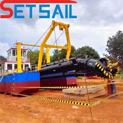China 500-2000m Discharge Distance CTS Slot Type Hydraulic System 24 Inch Cutter Suction Dredger for sale