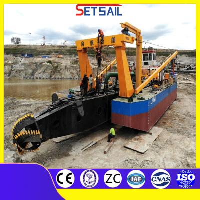 China 450-600mm Discharge Pipe Diameter 24 Inch Cutter Suction Dredger for Heavy Duty Mining for sale