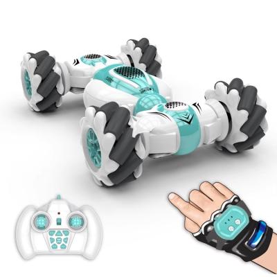 China 2.4G Electric Gesture Sensing Twist Car with 30m Remote Control and 25min Playtime - Green/Blue Stunt Vehicle for sale