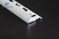 China 1.0mm Thickness 6063 Aluminum Corner Trim Powder Coating White For Wall Trimming for sale