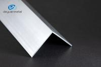 China Mill Finish Aluminum Angle Profiles Extrusions 1.5mm Thickness SGS Approved for sale