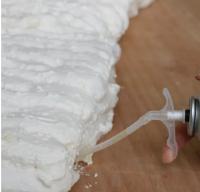 China Anti Erosion Polyurethane Expansion Pu Foam Spray Higher Bonding Strength For Window Doors for sale