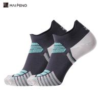 China Moisture Wicking Ankle Marathon Running Socks Women Men Athletic Socks for sale