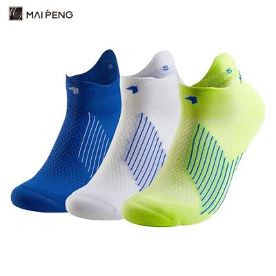 China Quick Dry Sporty Running Socks Custom Athletic Men Running Socks for sale