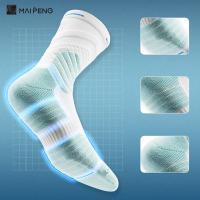 China Unisex Crew Basketball Sports Socks Soft Breathable Sports Socks Custom Design for sale