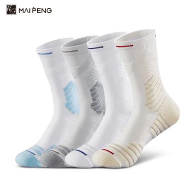 China Unisex Crew Basketball Sports Socks Soft Breathable Sports Socks Custom Design for sale